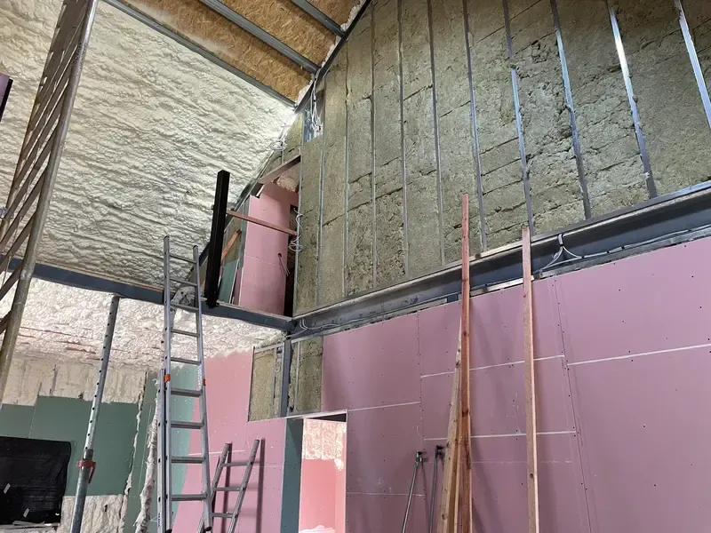 Purhab szigetelés | 70%-kal csökkentheti számláját! | Rapid Heat