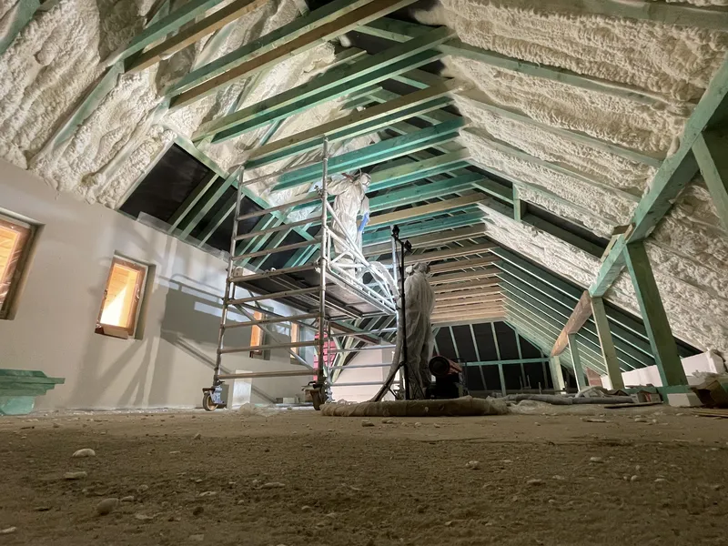 Purhab szigetelés | 70%-kal csökkentheti számláját! | Rapid Heat